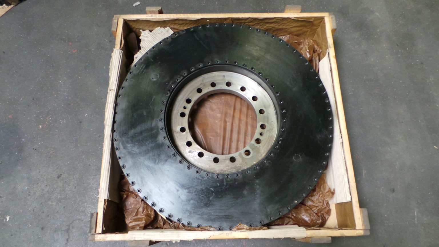 Deutz Damper SBV540 hoist V-configuration – Marine Technics